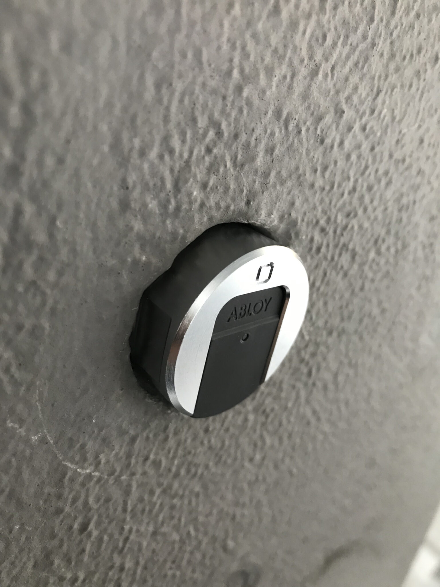 ABLOY Key Deposit uses QR code – Benchmark